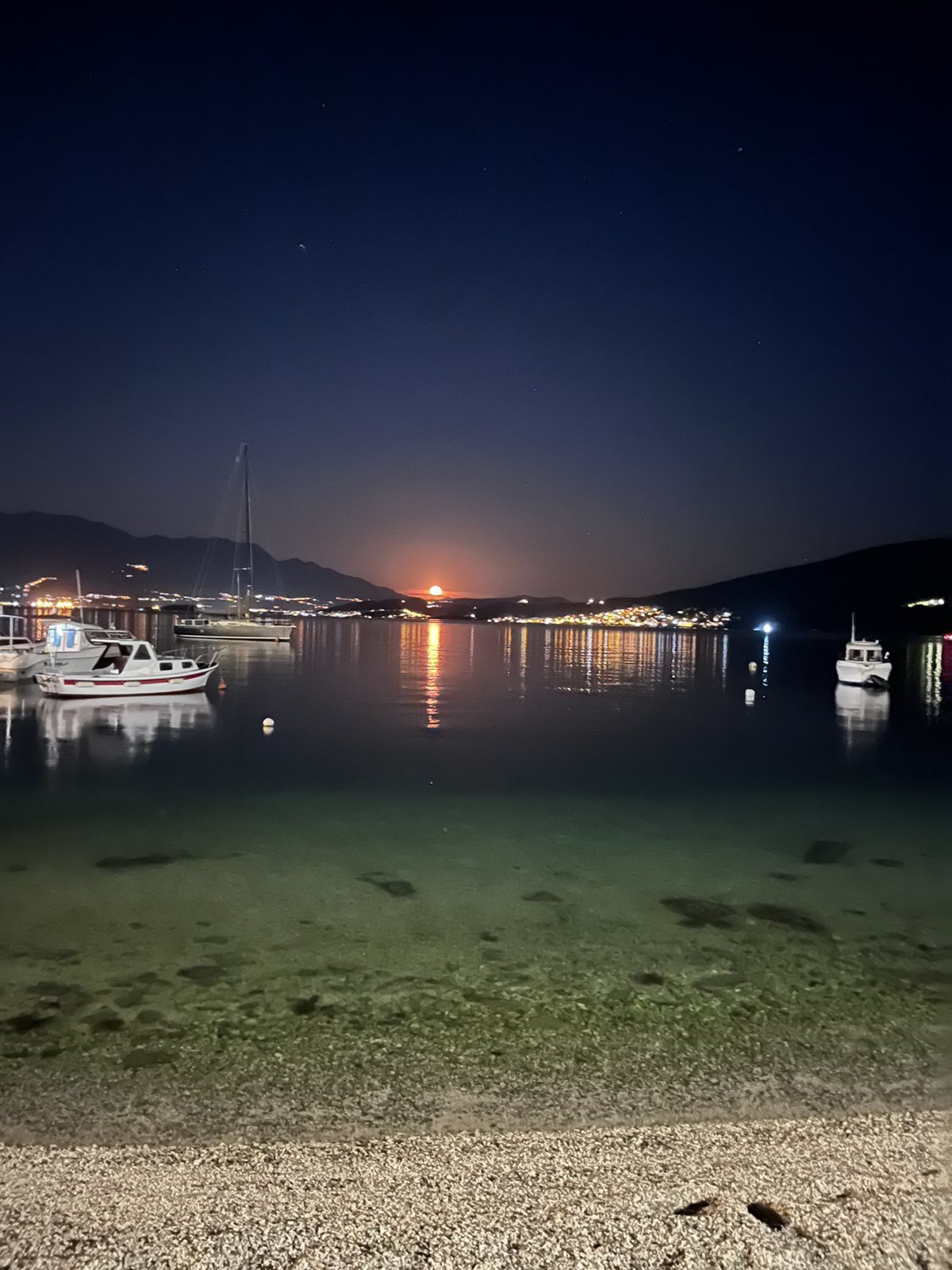 Djenovići, Đenovići • Slike svih Plaža• Smestaj, Sta videti, setaliste