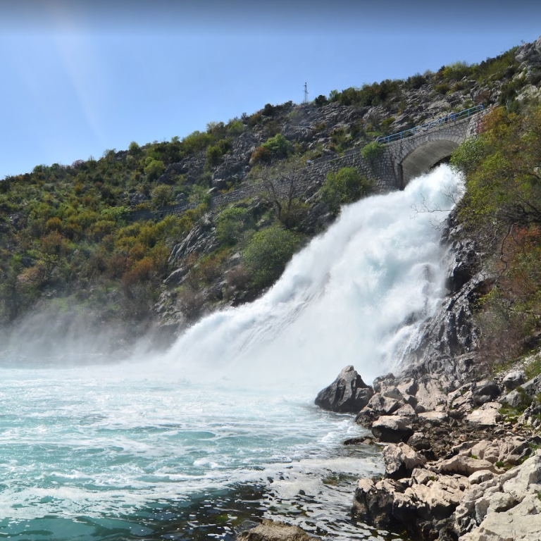 Boka Kotorska • Bokokotorski zaliv • Informacioni Vodič • Crna Gora